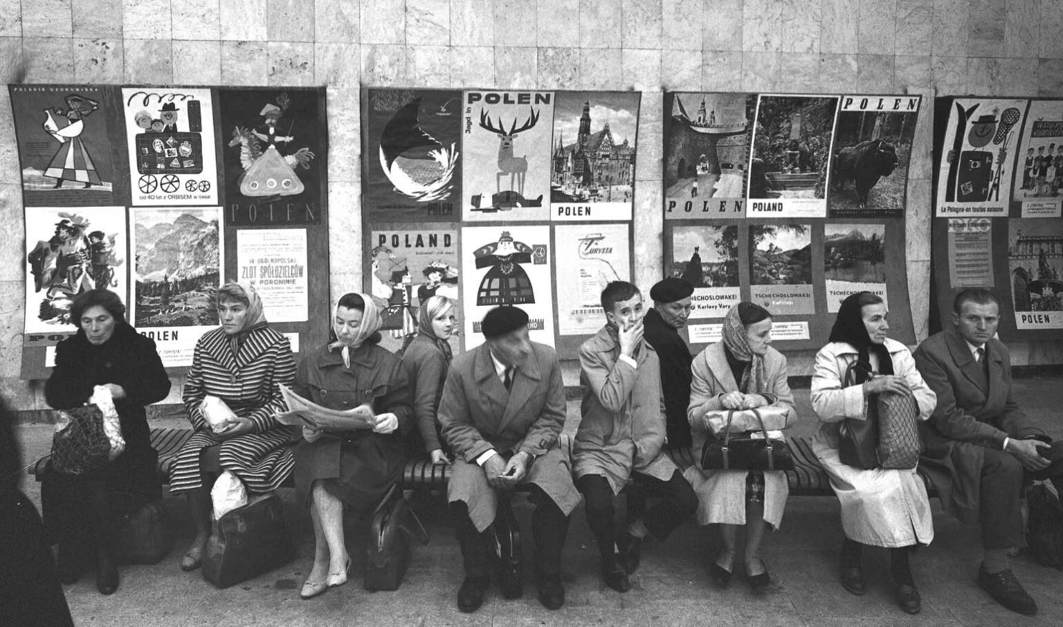 Polish School Of Posters - Art, Politics, And Graphic Design